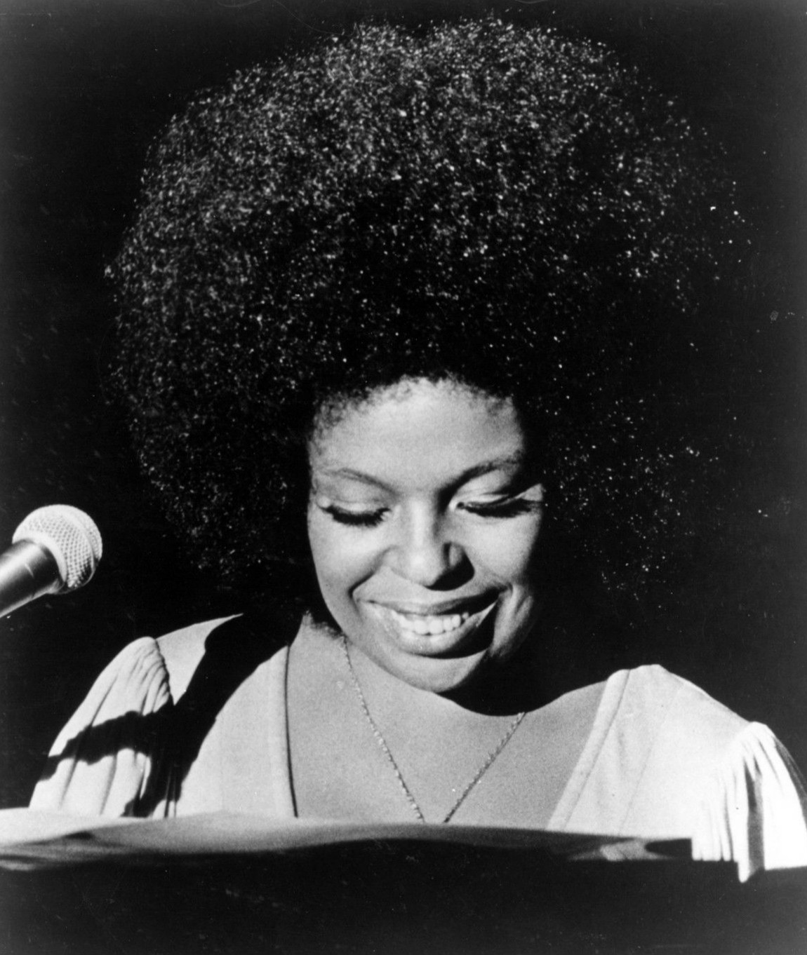 Black History on the PLUS Side: Roberta Flack – WERS+